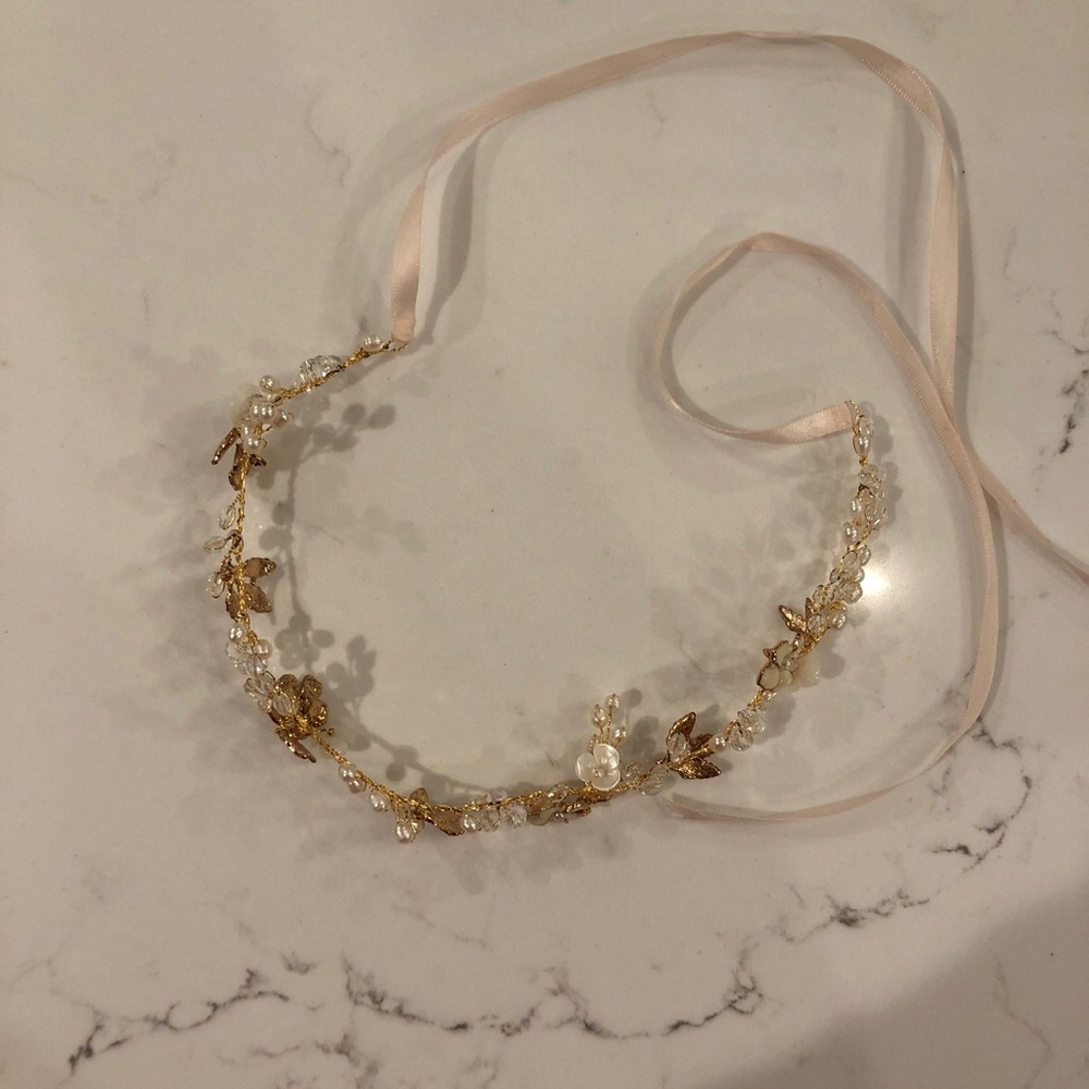 Gold Head Crown - Gem